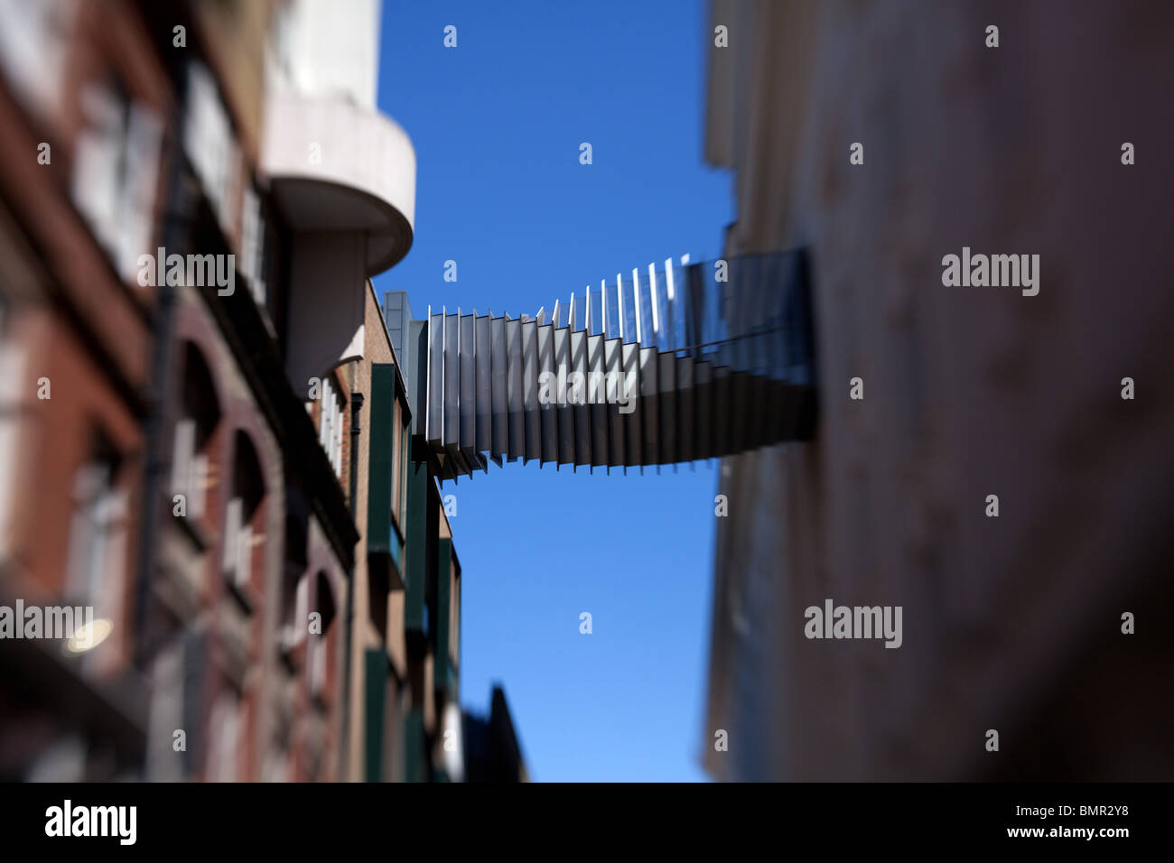 Covent garden bridge hi-res stock photography and images - Alamy