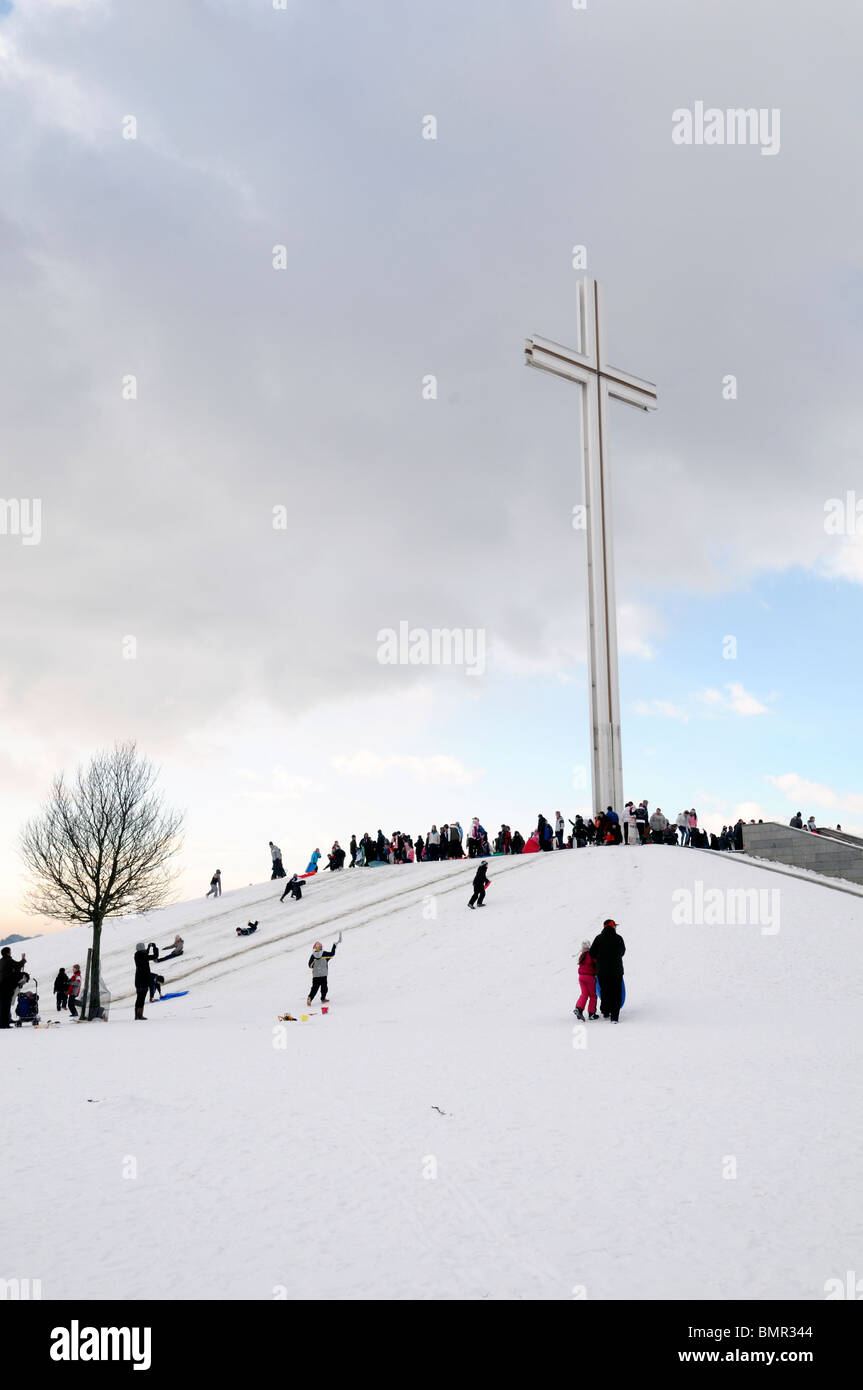 Phoenix park cross hi-res stock photography and images - Alamy