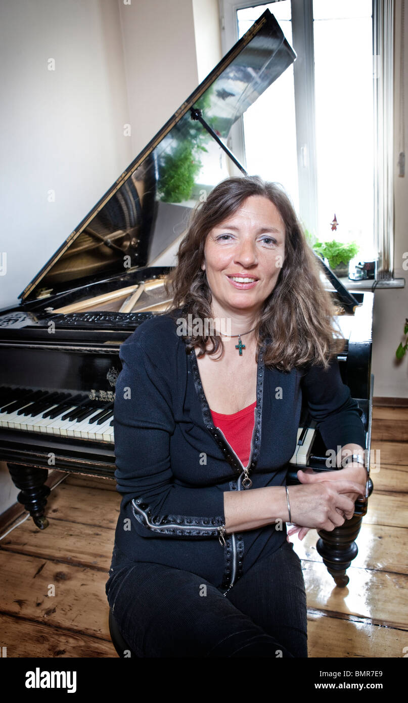 Virsaladze hi-res stock photography and images - Alamy