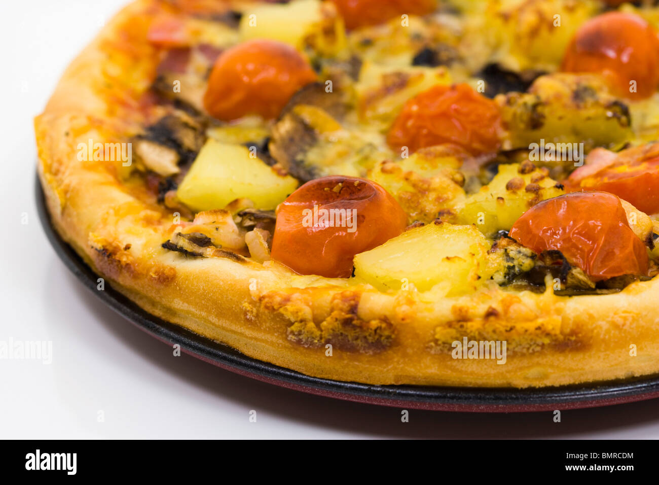 Pizza edge hi-res stock photography and images - Alamy