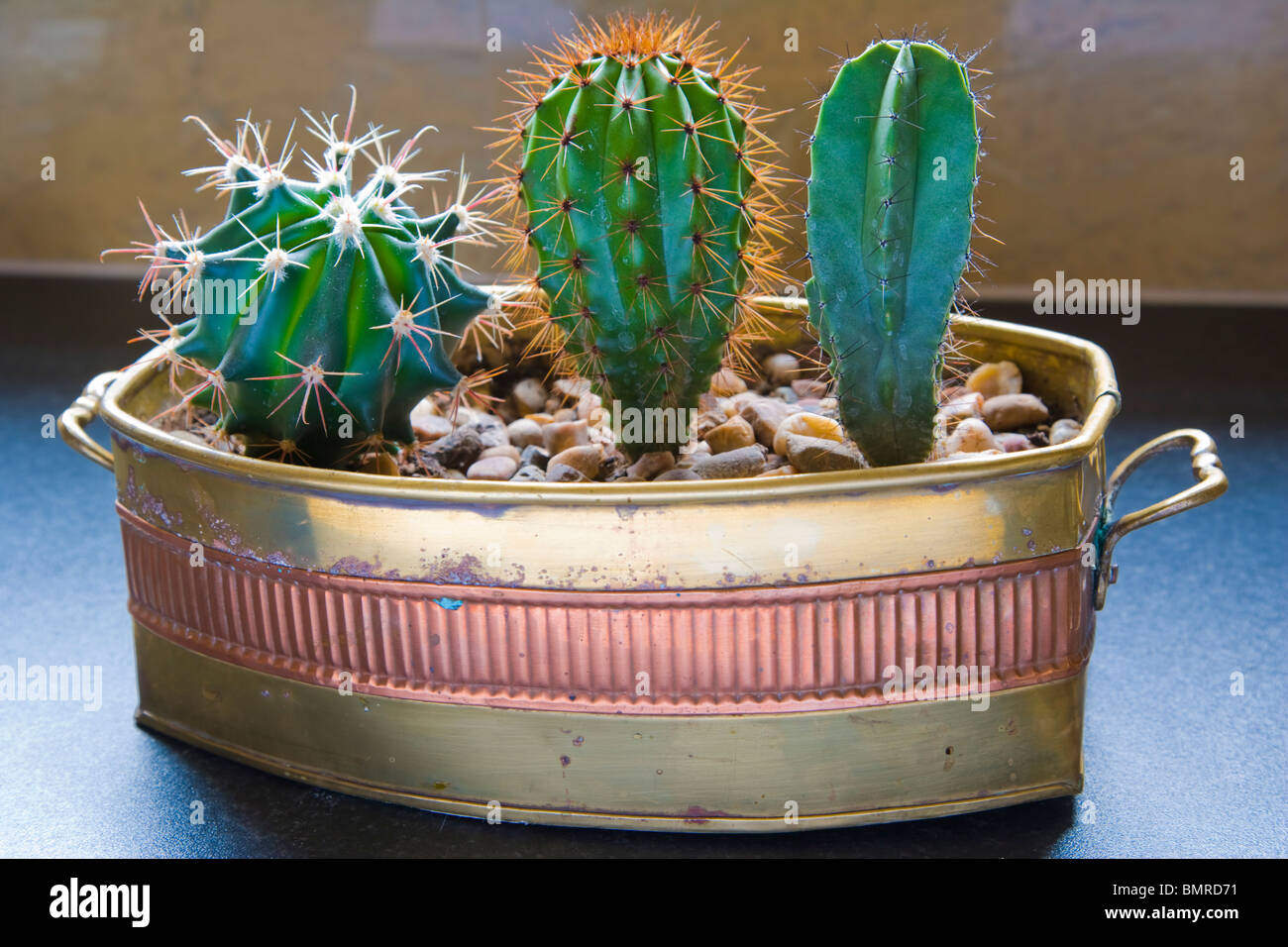 Ups container hi-res stock photography and images - Alamy