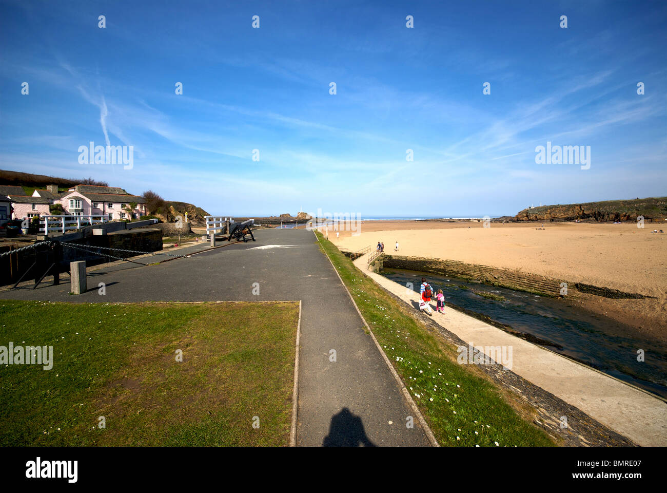 Bude Cornwall UK Canal Sea Lock Beach Stock Photo - Alamy