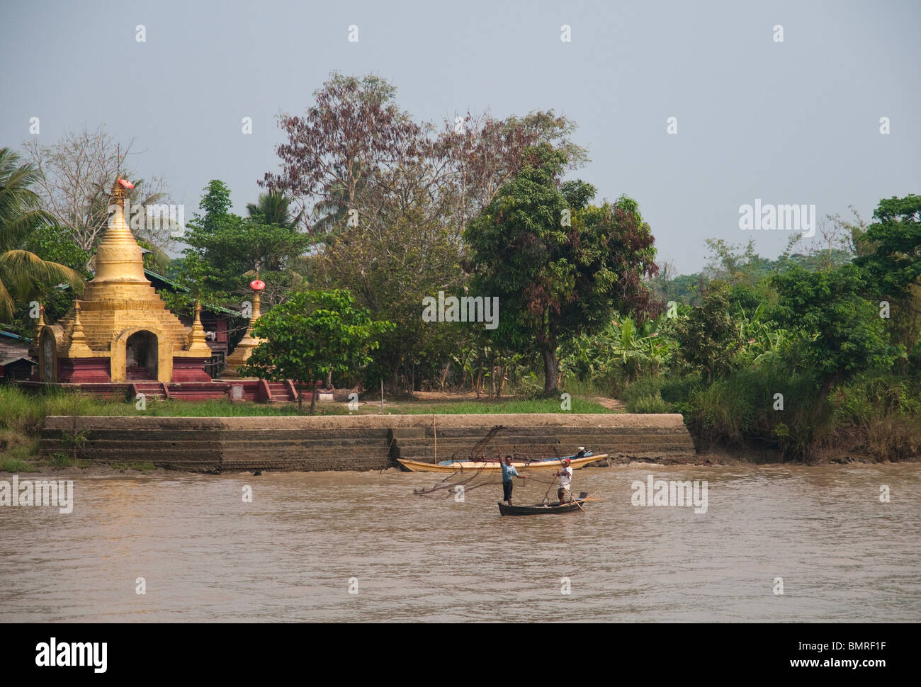 Myanmar rivers hi-res stock photography and images - Alamy