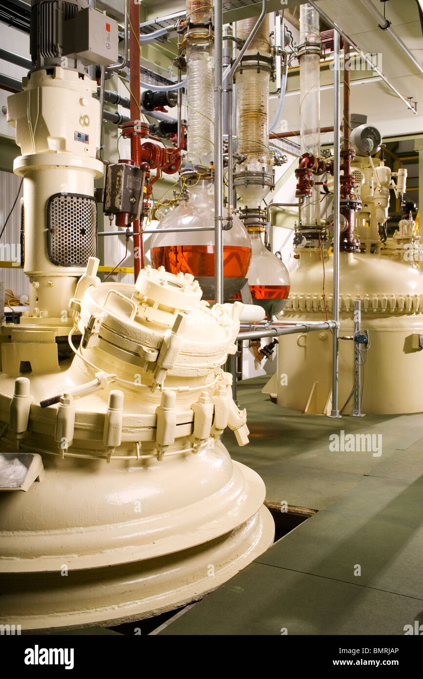 Hop processing hi-res stock photography and images - Alamy