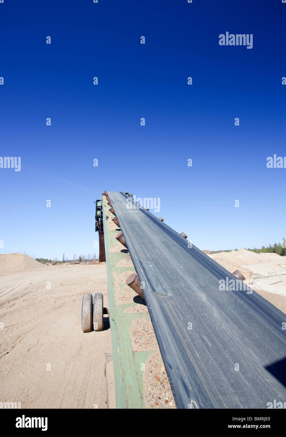 Movable conveyor belt for transporting gravel and sand on a Finnish ...