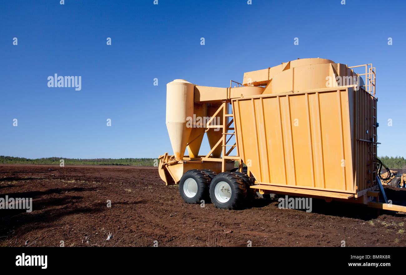 Harvesting peat from a peat bog hi-res stock photography and images - Alamy