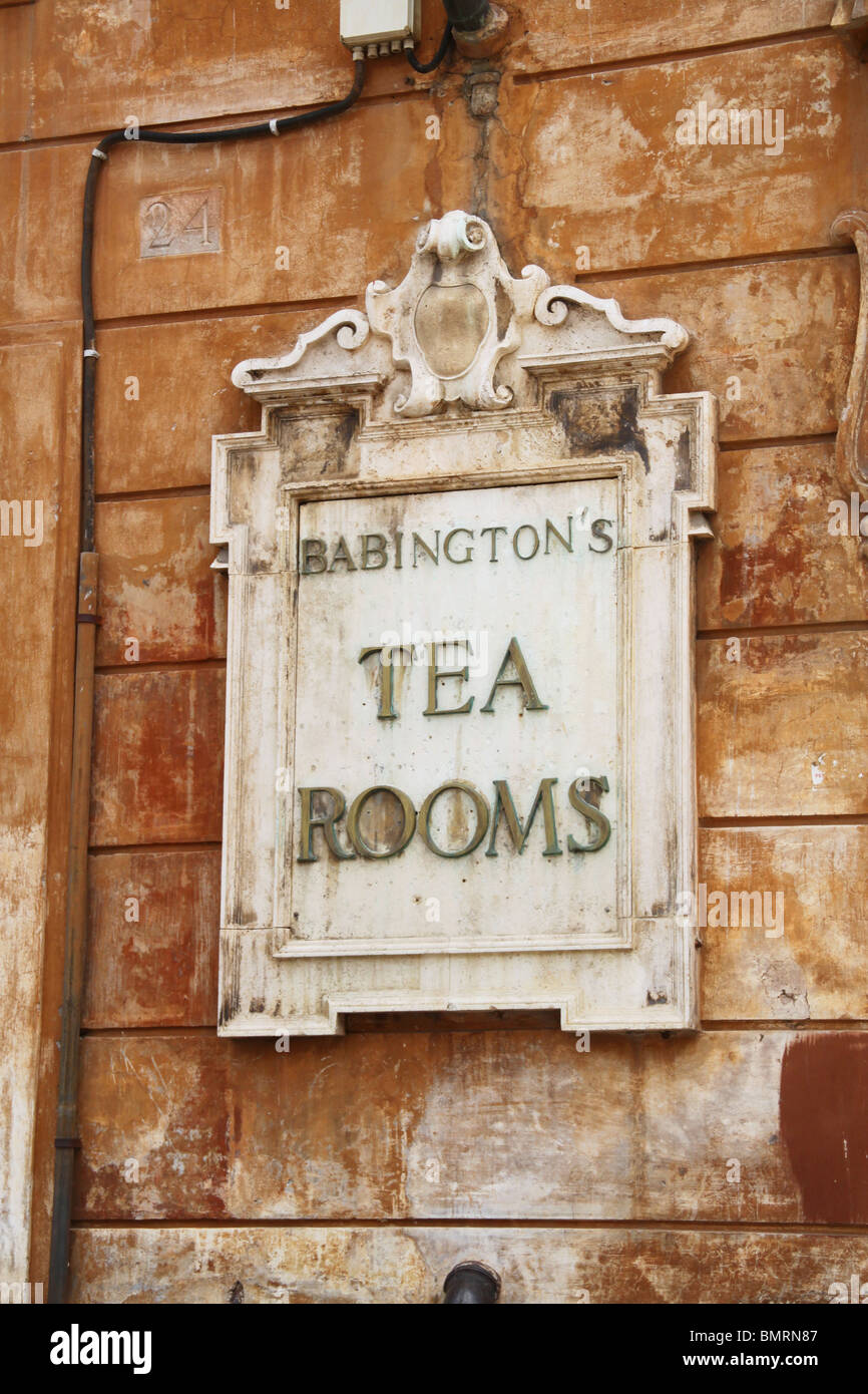 Babington's tea rooms, Piazza di Spagna, near the Spanish Steps, Rome ...