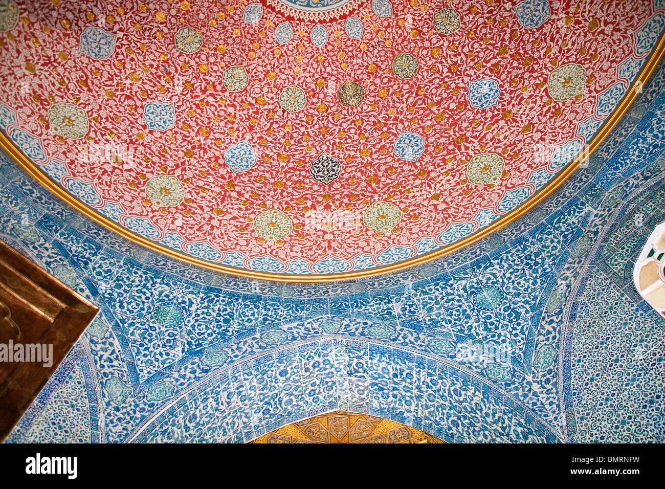 Ceiling and wall in Baghdad Pavilion, Topkapi Palace, also known as ...