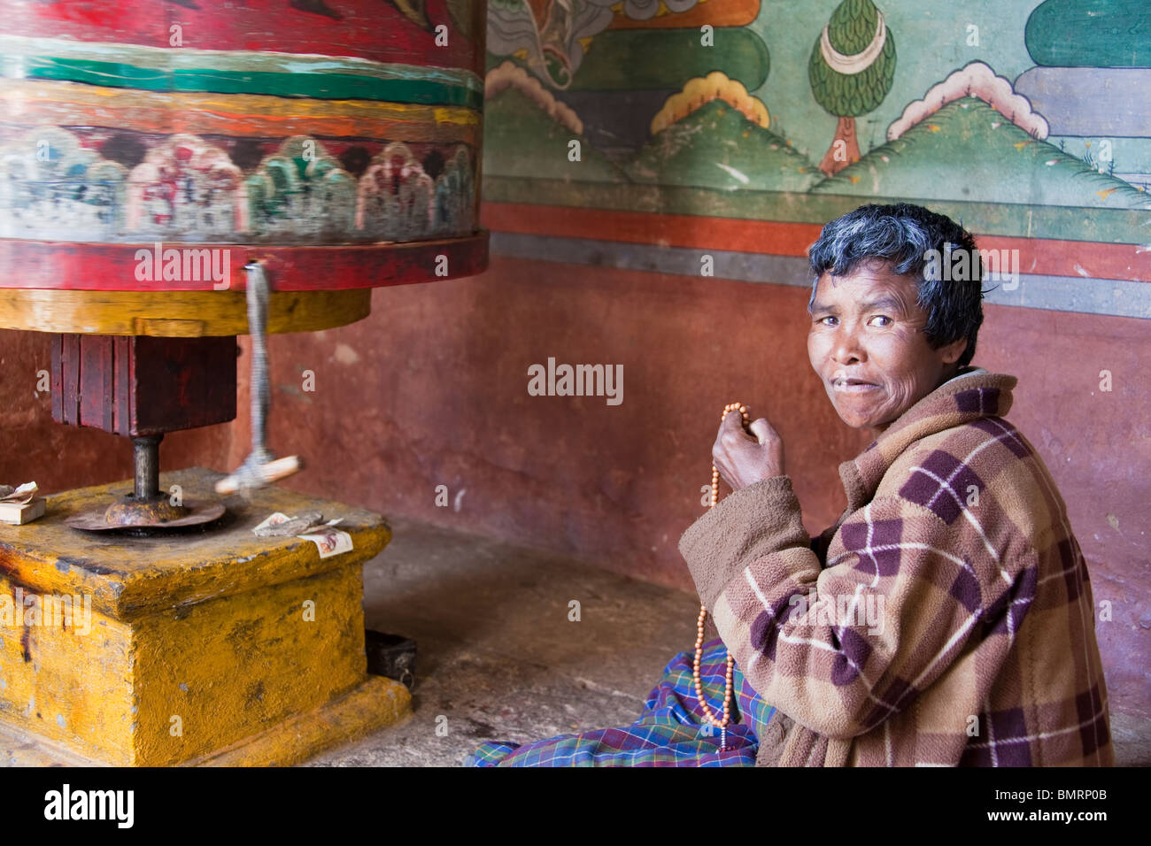 Kingdom bhutan buddhist prayer hi-res stock photography and images - Alamy