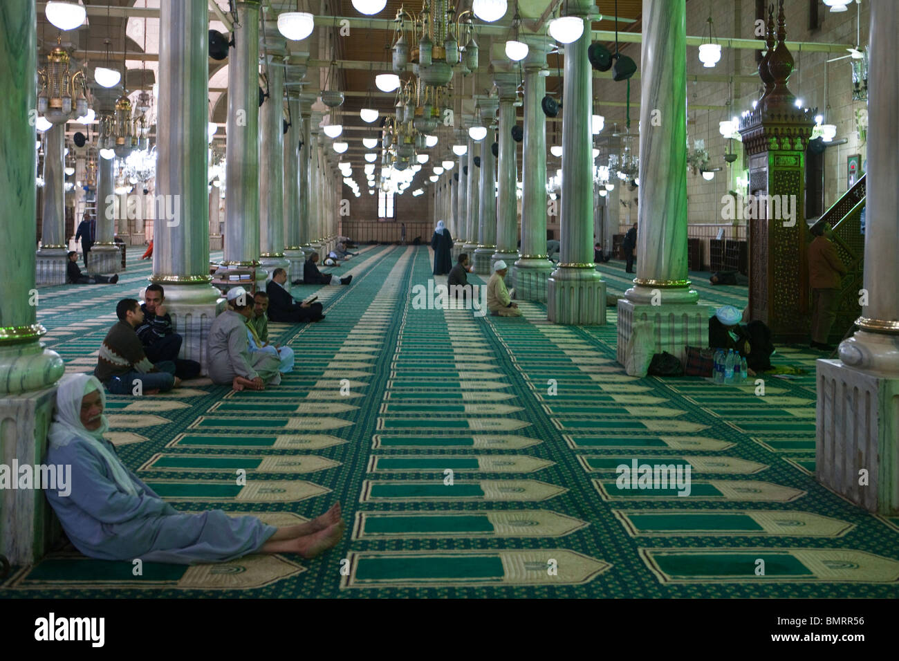 Egypt, Cairo,local people in Alemam Al Hussein mosque Stock Photo - Alamy