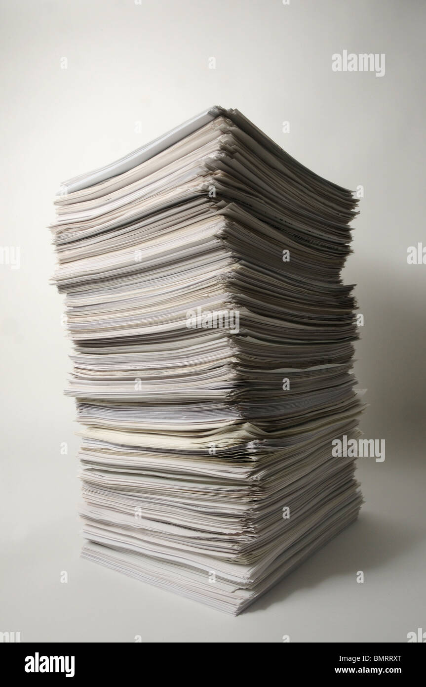 Reuse paper office hi-res stock photography and images - Alamy