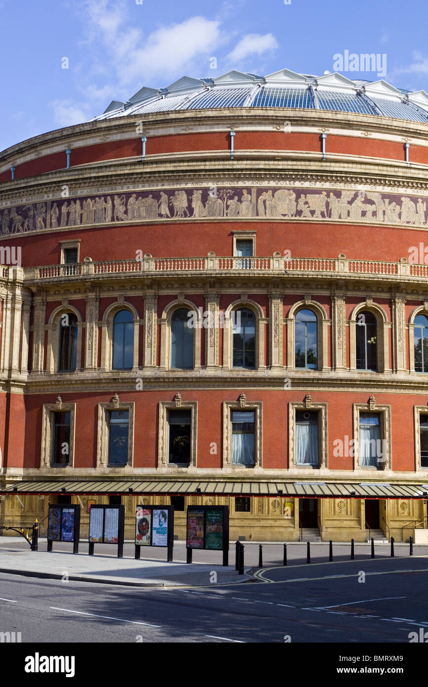 Royal albert hall exterior hi-res stock photography and images - Alamy