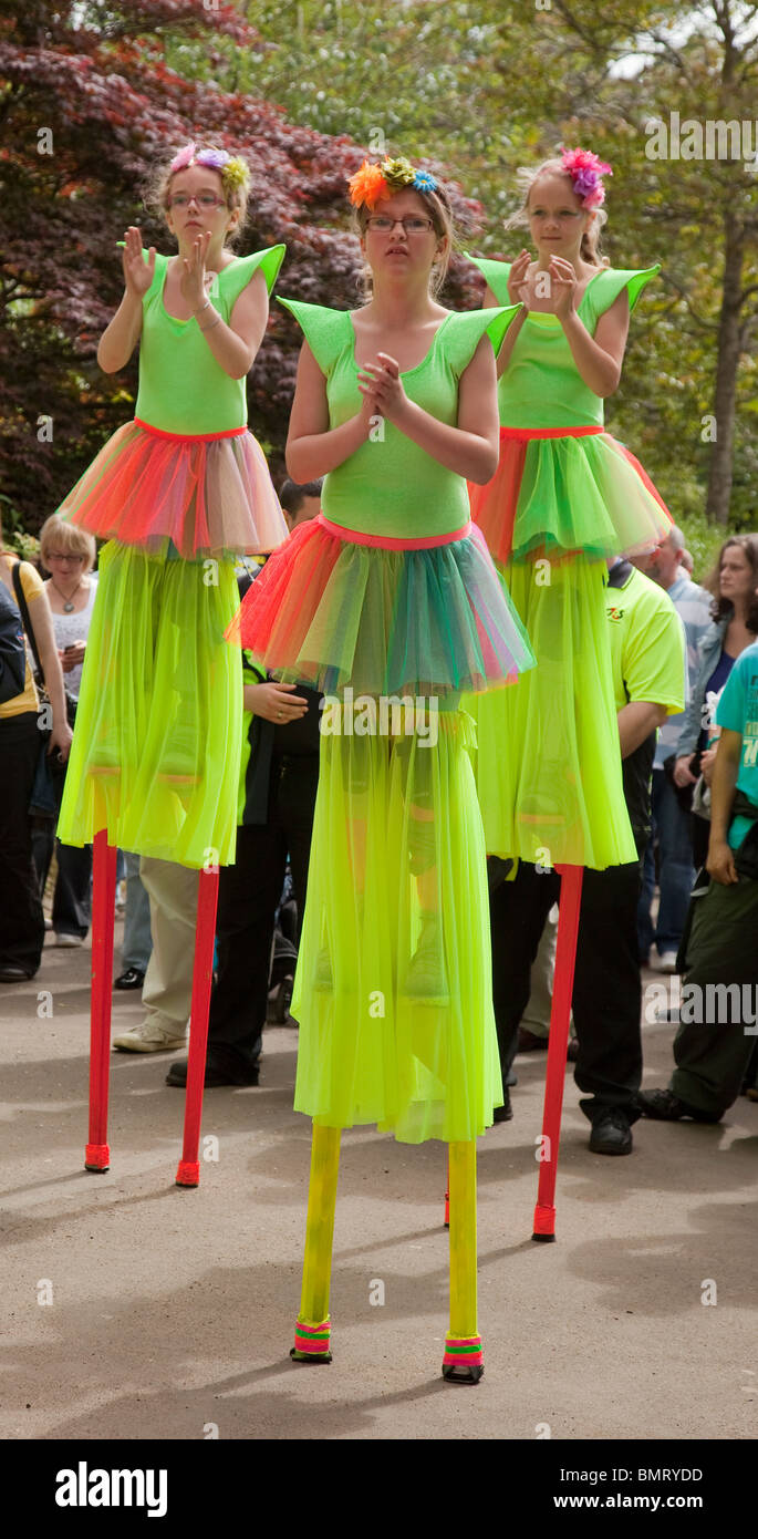 Walkers on stilts hi-res stock photography and images - Alamy
