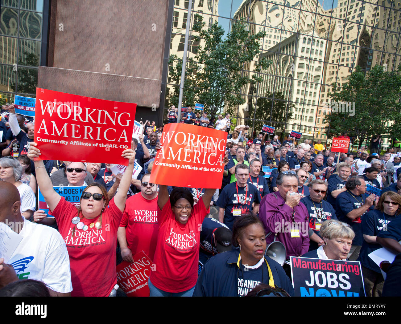 Black auto workers hi-res stock photography and images - Alamy