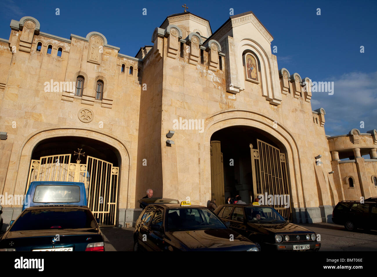 Sameba cathedral of the holy trinity hi-res stock photography and ...