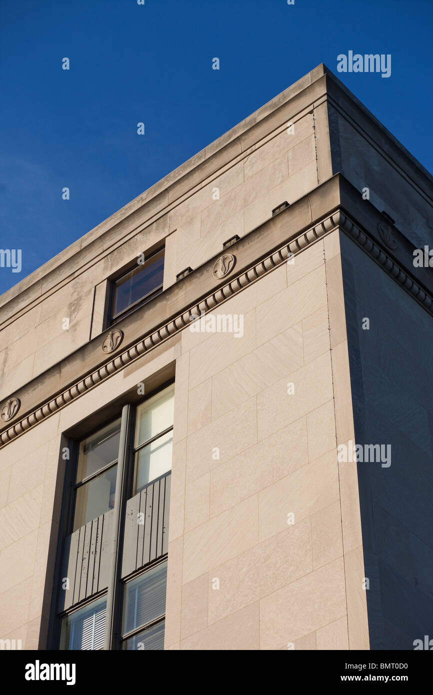 MIT's Building E52 Stock Photo - Alamy