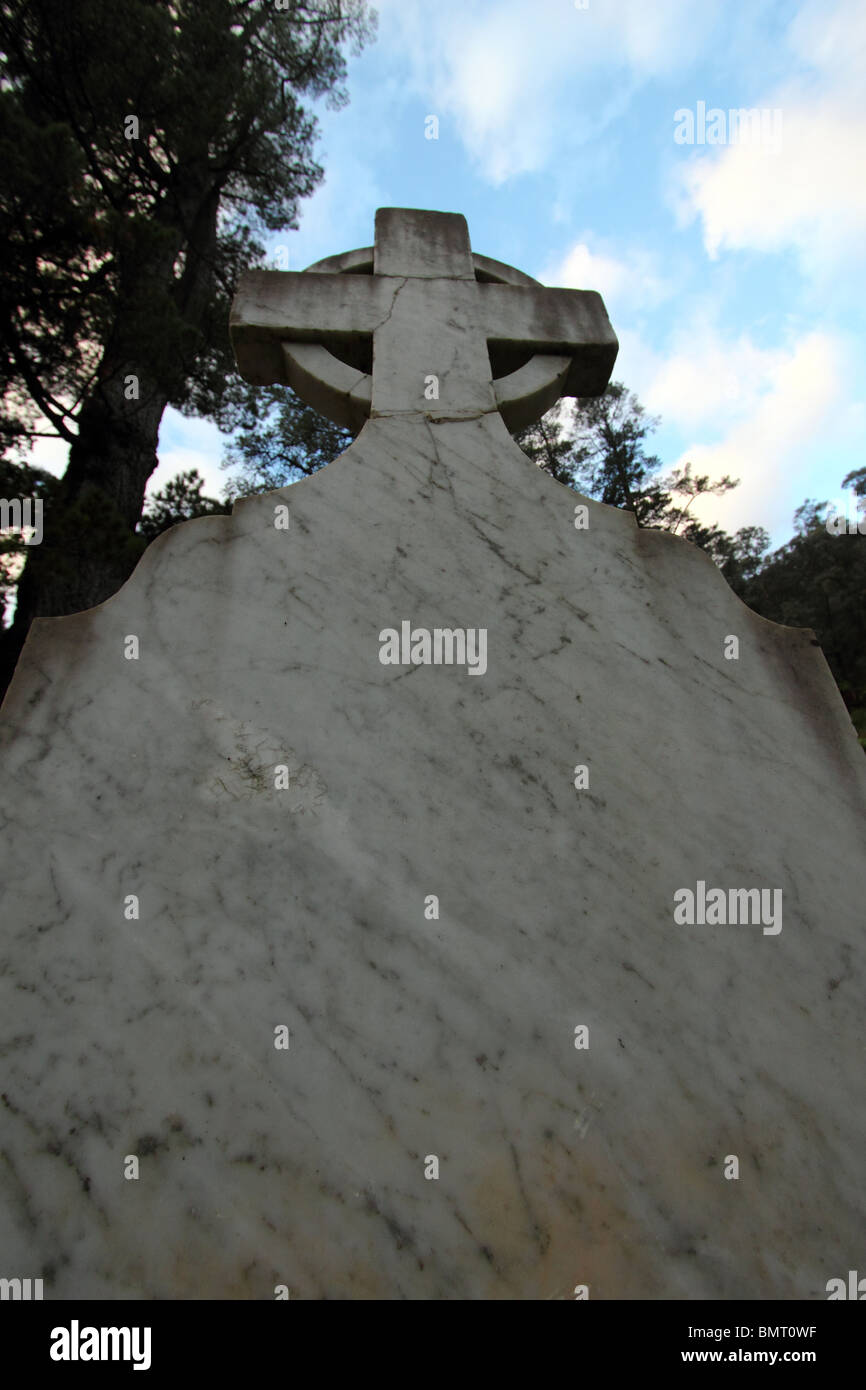 OLD GRAVESTONES ON THE SIDE OF A HILL WALHALLA VICTORIA AUSTRALIA ...