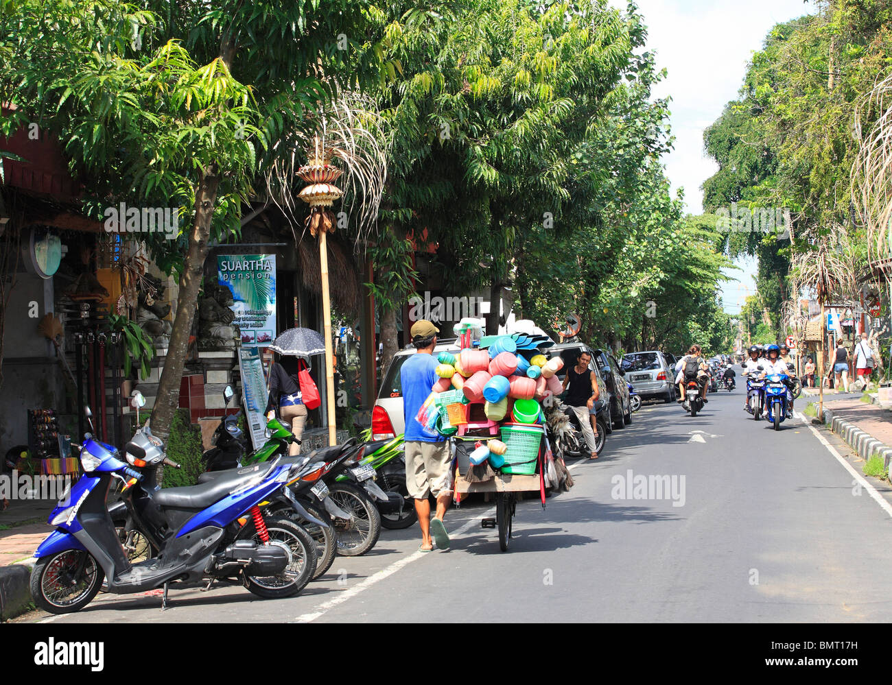 Ubud street scene hi-res stock photography and images - Alamy