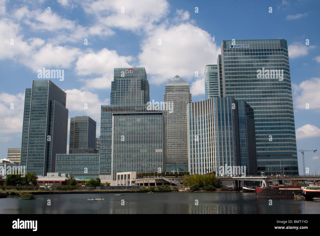 Docklands skyline hi-res stock photography and images - Alamy
