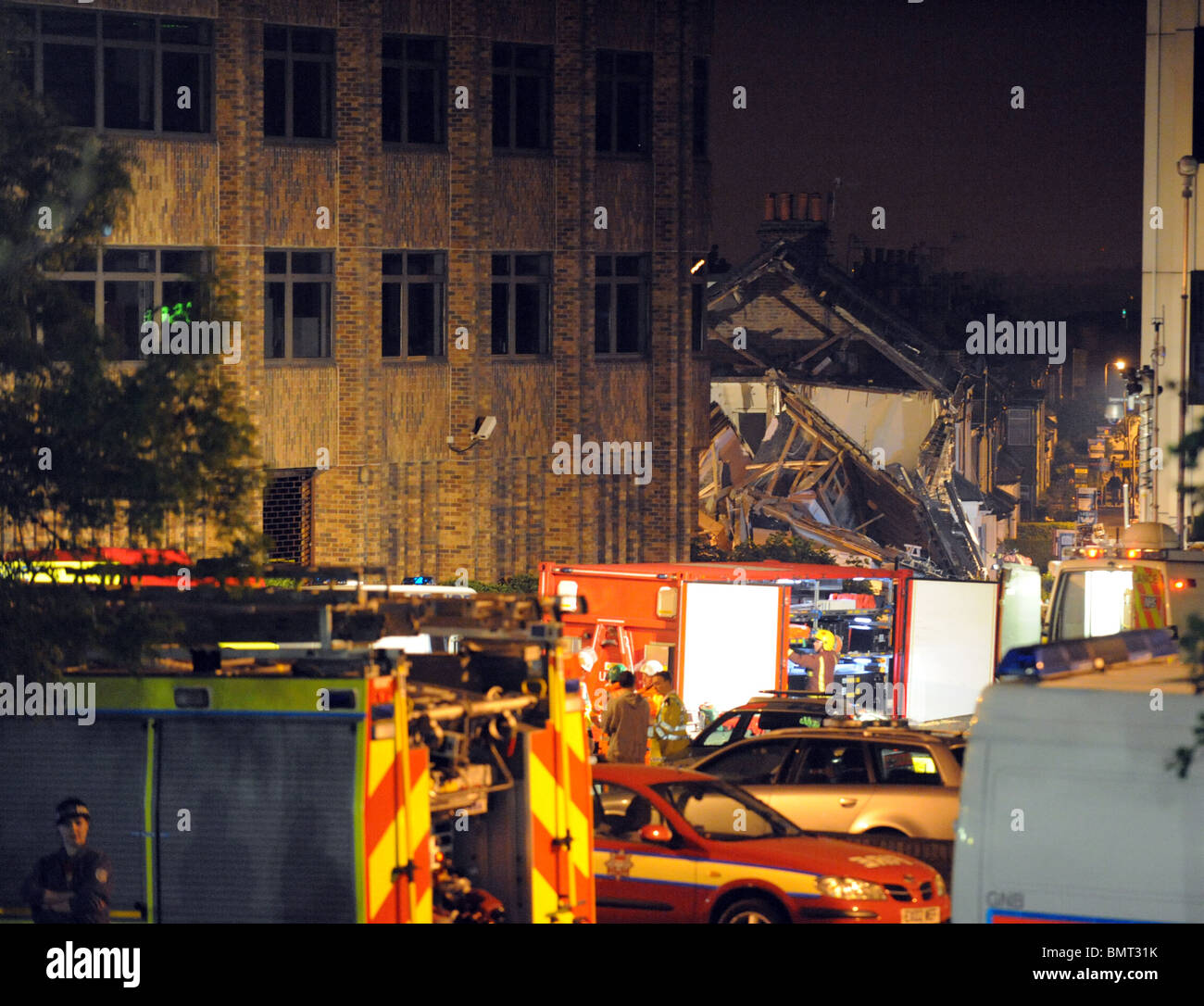 gas explosion stanley rd south harrow which one person is killed Stock ...