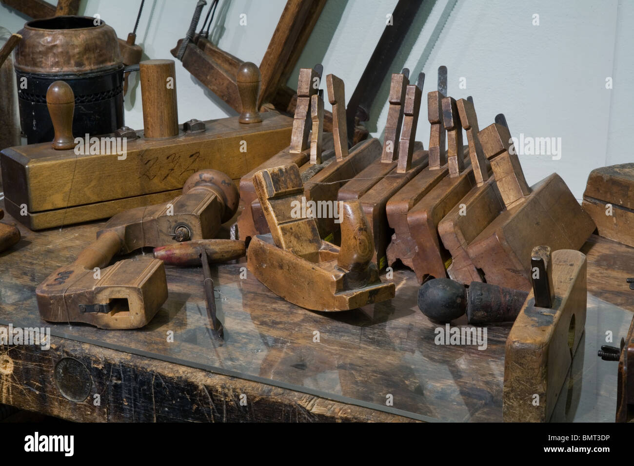 Commerce tools hi-res stock photography and images - Alamy