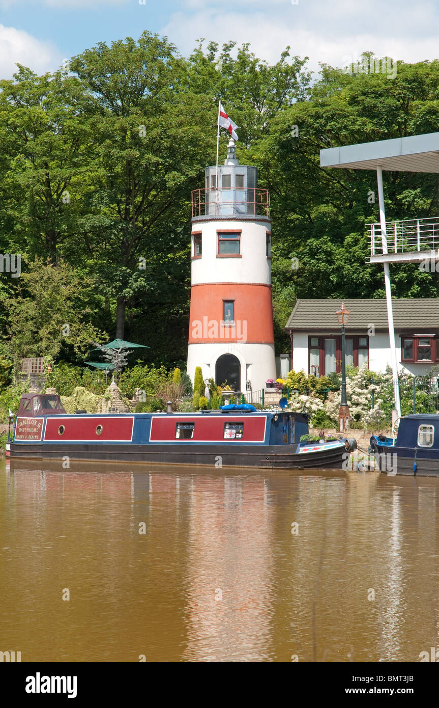 Monton lighthouse hi-res stock photography and images - Alamy