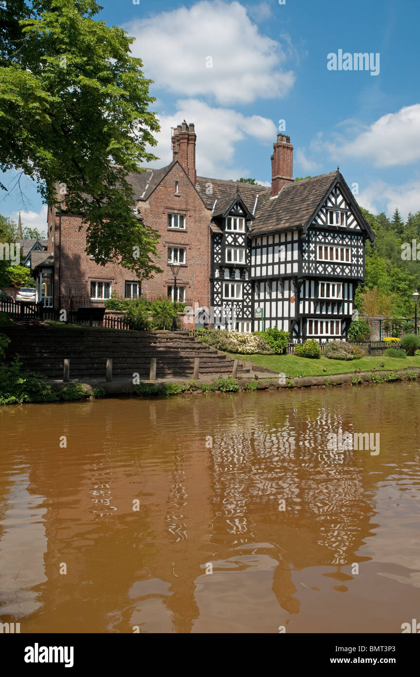 The Packet House.The Bidgewater Canal,Worsley,Greater Manchester UK ...