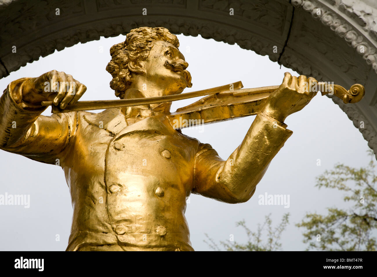 Johan Strauss memorial from Vienna Stadtpark Stock Photo - Alamy