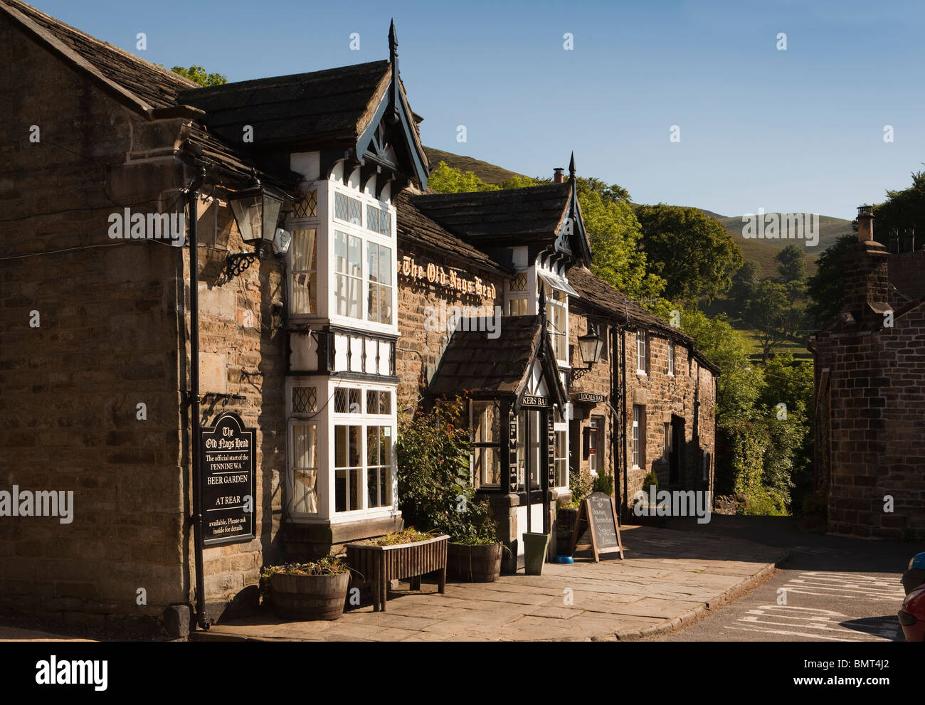 The nags head pub hi-res stock photography and images - Alamy