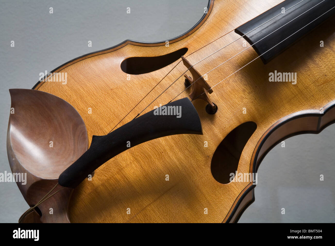 Violin detail, Vienna, Austria Stock Photo - Alamy