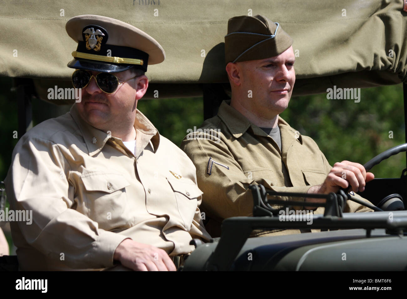 In front us military vehicle hi-res stock photography and images - Alamy