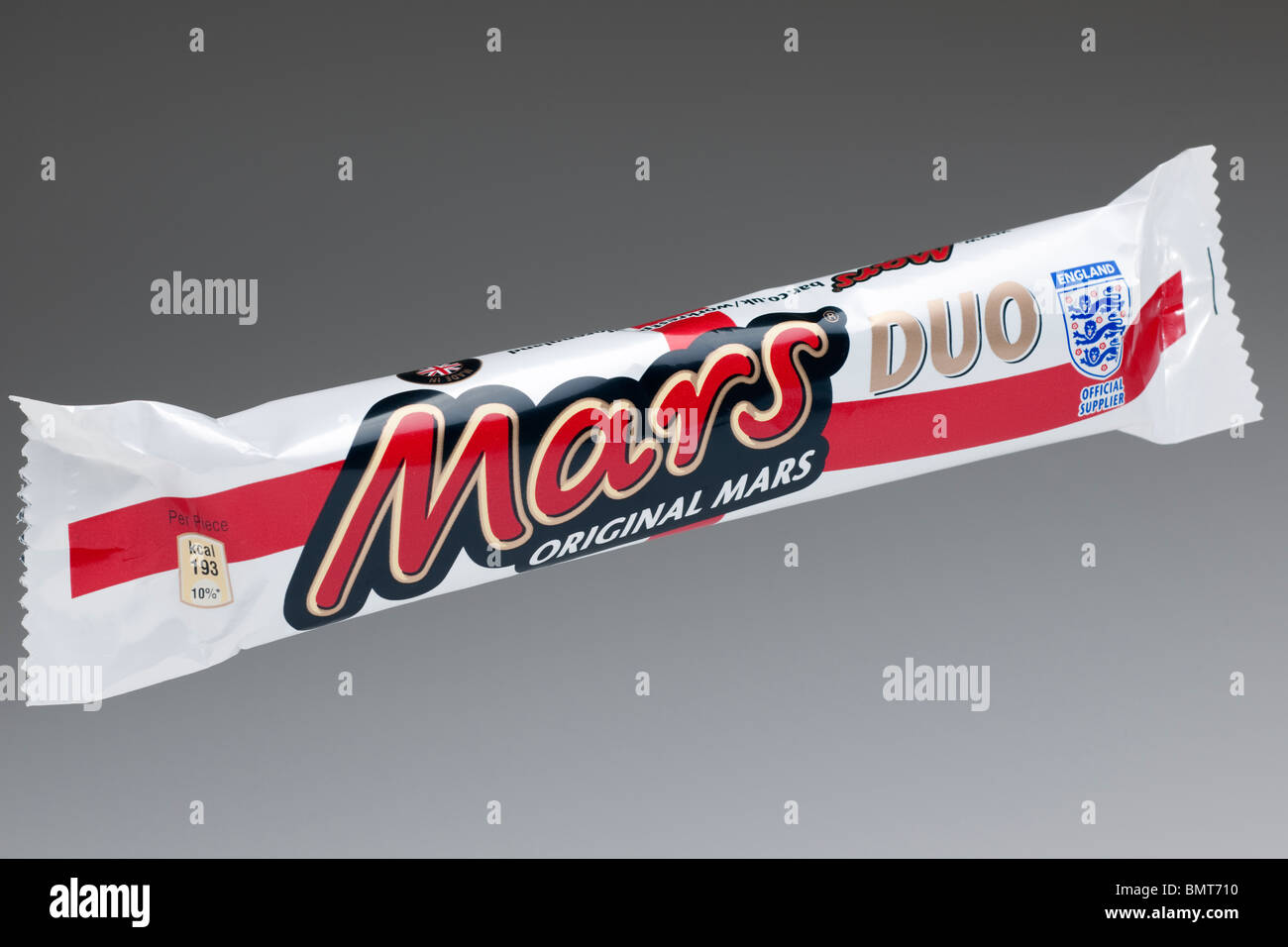 Supporting England football Mars duo original chocolate bar Stock Photo ...