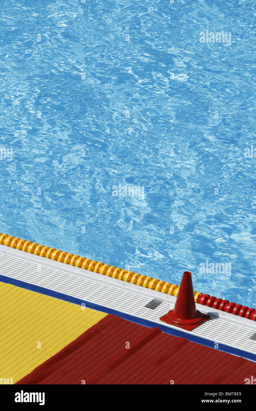 empty olympic type water polo swimming pool Stock Photo - Alamy