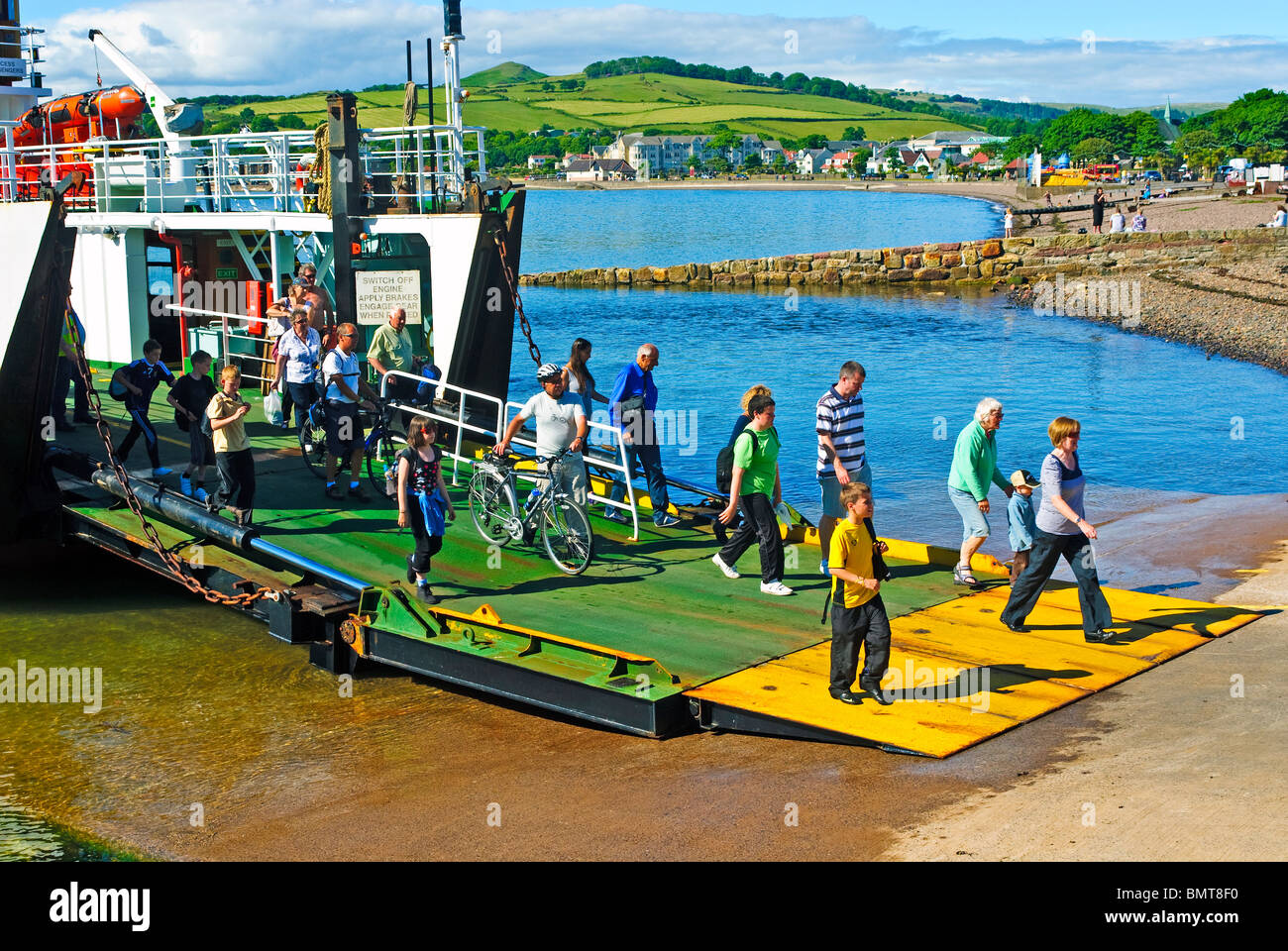 Car ferry to cumbrae hi-res stock photography and images - Alamy