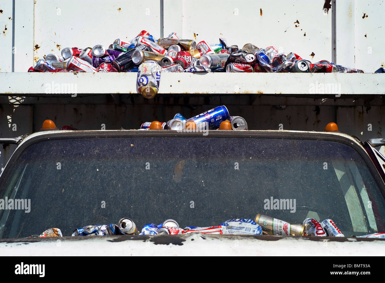 Scattered household waste hi-res stock photography and images - Alamy