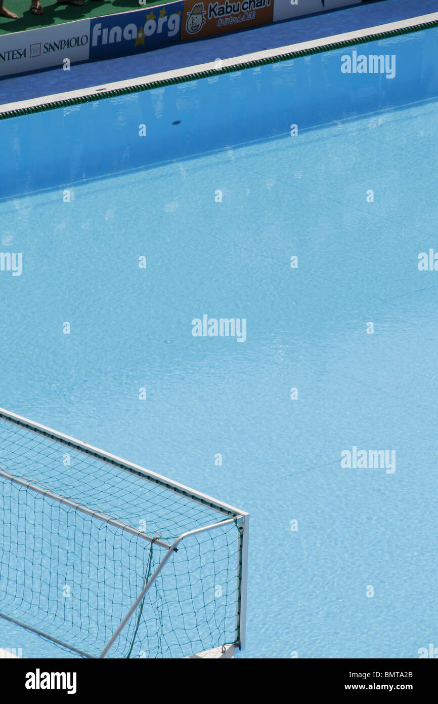 empty olympic type water polo swimming pool Stock Photo - Alamy