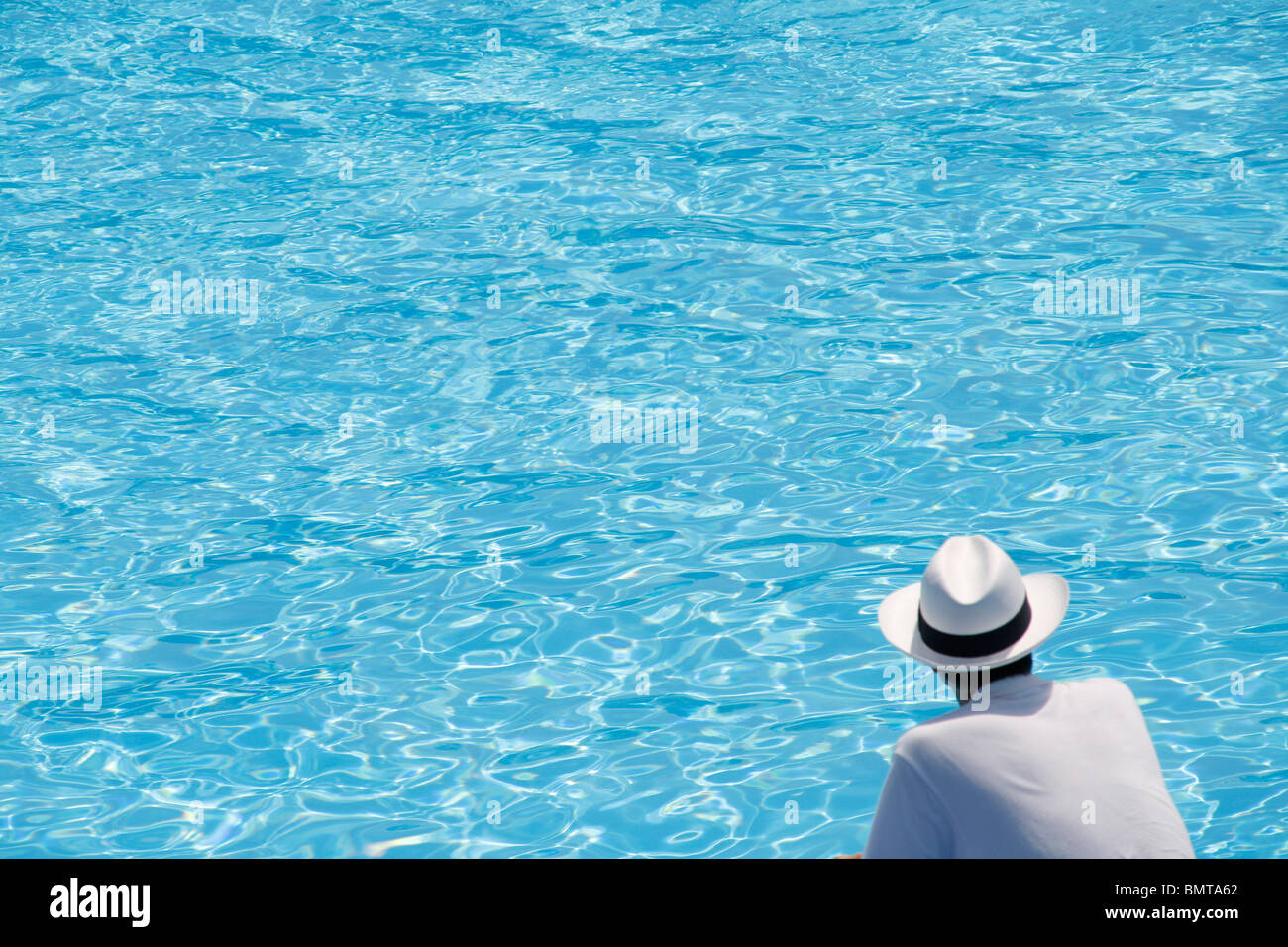 referee at water polo team competition action at world swimming ...