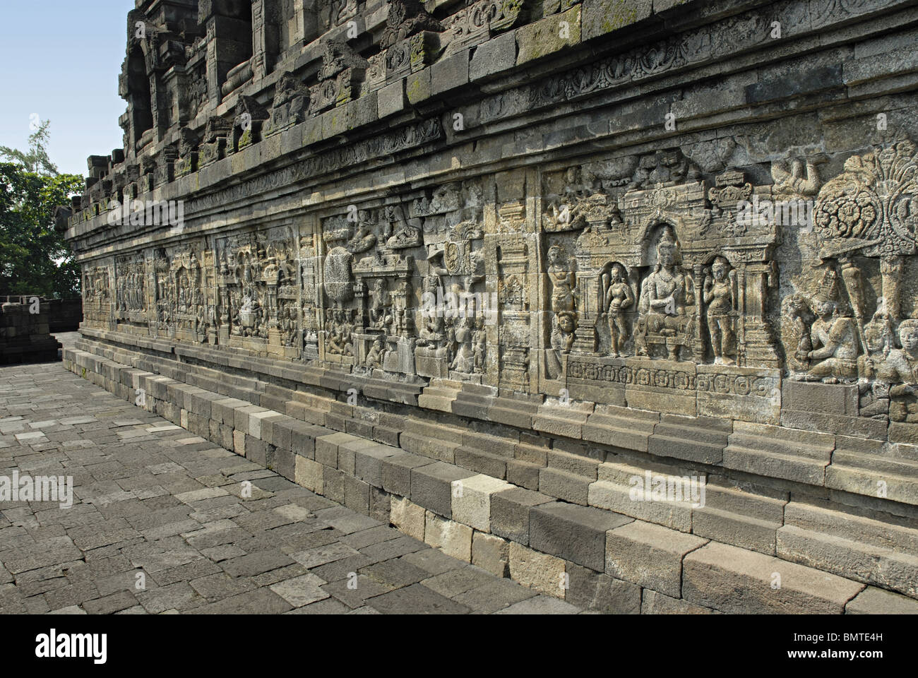 Monuments indonesia High Resolution Stock Photography and Images - Alamy