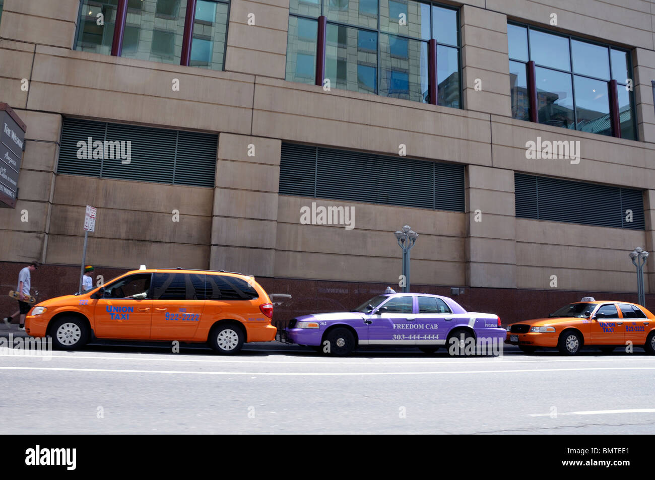 Yellow cab co hi-res stock photography and images - Alamy