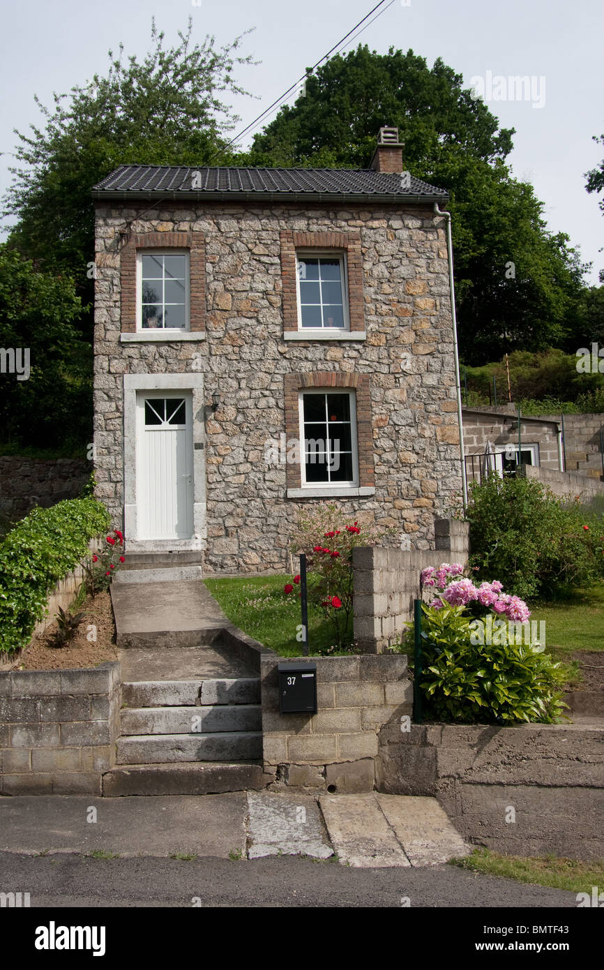 hillside village house road forest cottage new Stock Photo - Alamy
