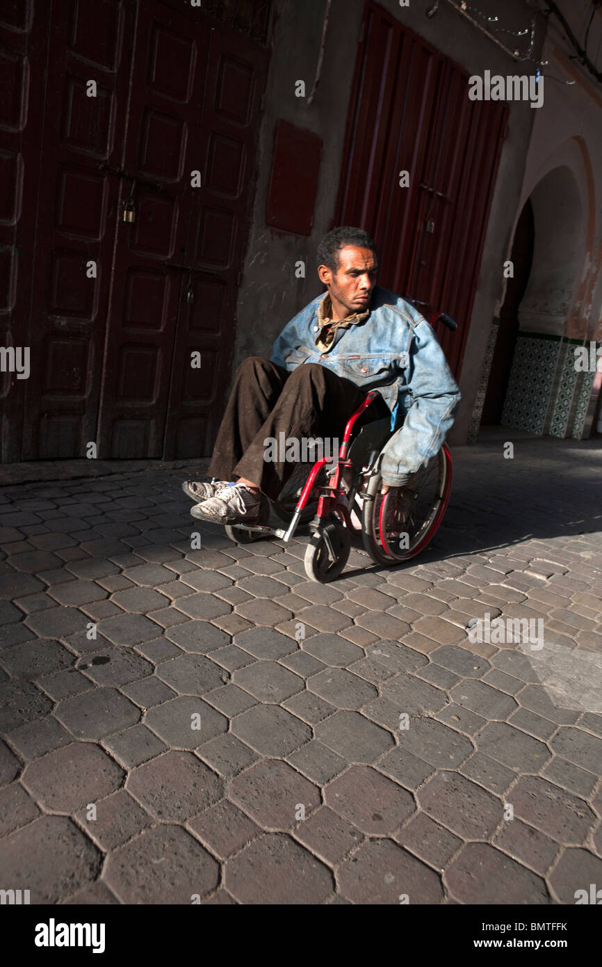 Disabled man muslim hi-res stock photography and images - Alamy