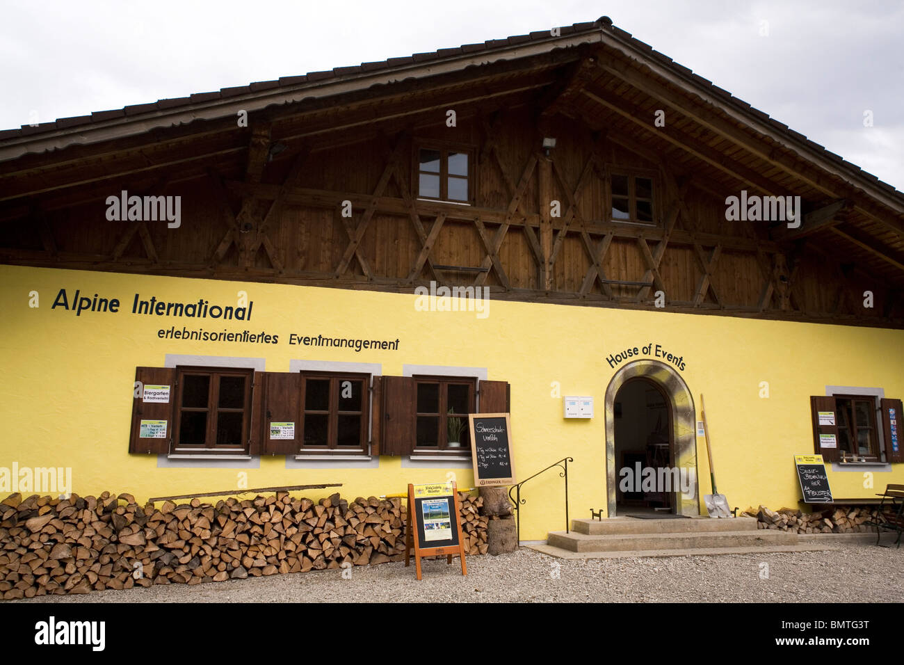 German hut hi-res stock photography and images - Alamy