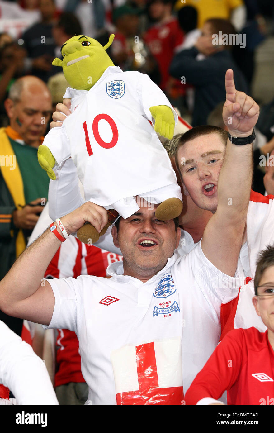 Shrek green hi-res stock photography and images - Alamy