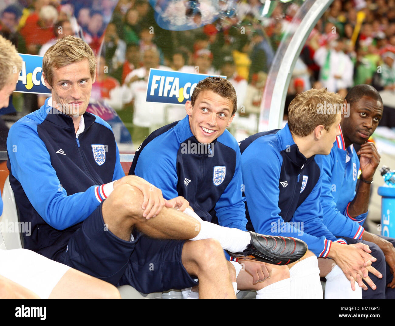 Peter crouch on england bench hi-res stock photography and images - Alamy