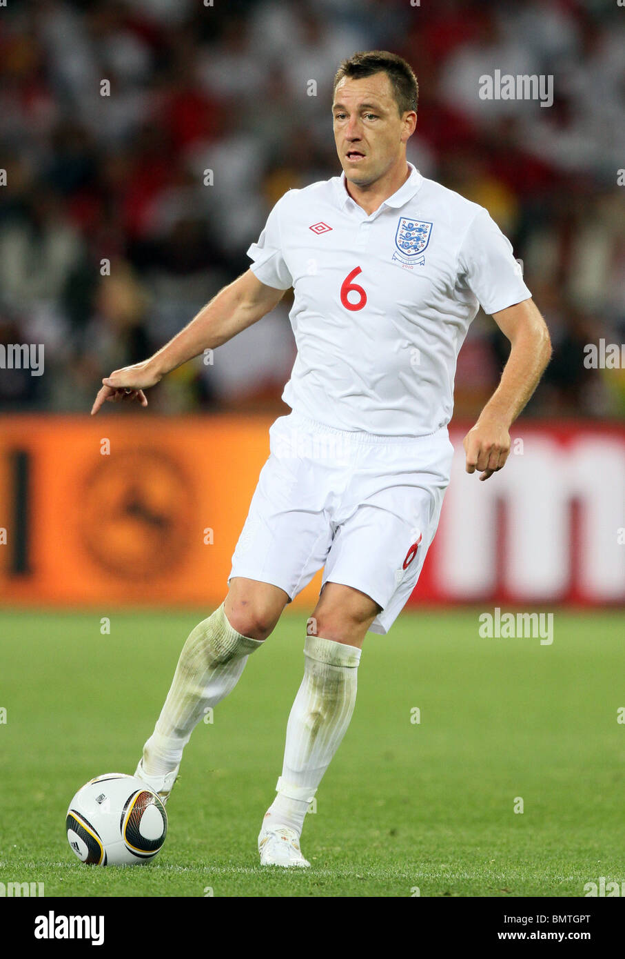 JOHN TERRY ENGLAND V ALGERIA GREEN POINT STADIUM CAPE TOWN SOUTH AFRICA ...