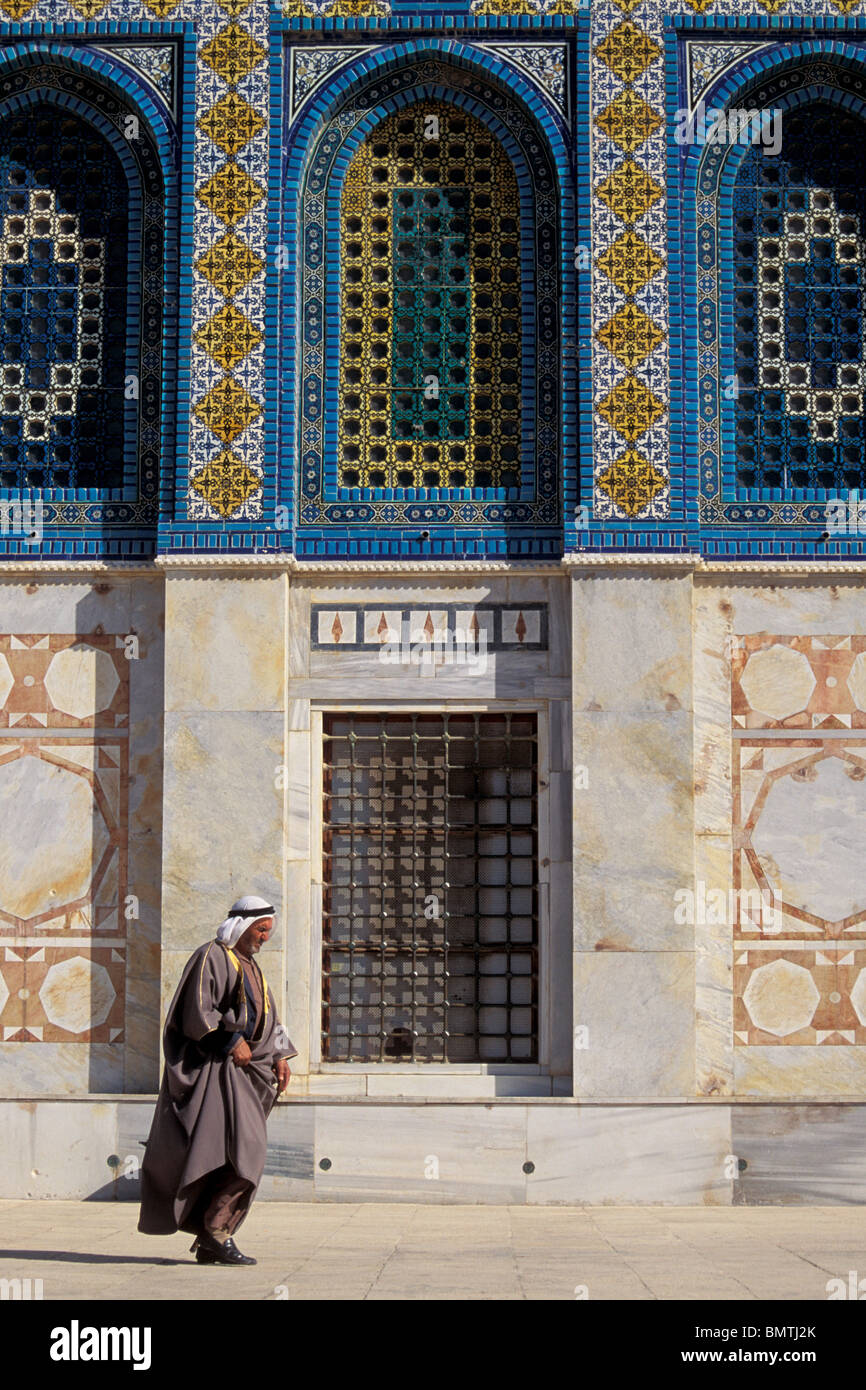 Ceramic and tiles hi-res stock photography and images - Alamy
