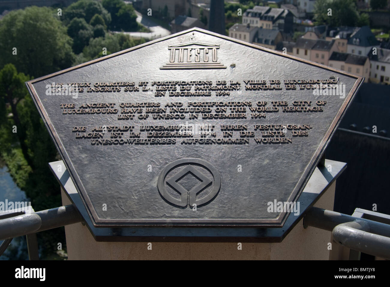 metal information sign plaque world heritage site Stock Photo - Alamy
