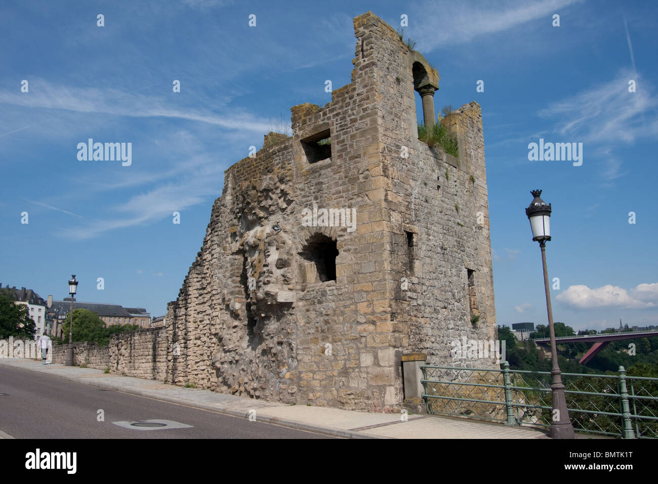 medieval lookout tower ruin fort castle Chateau Stock Photo - Alamy
