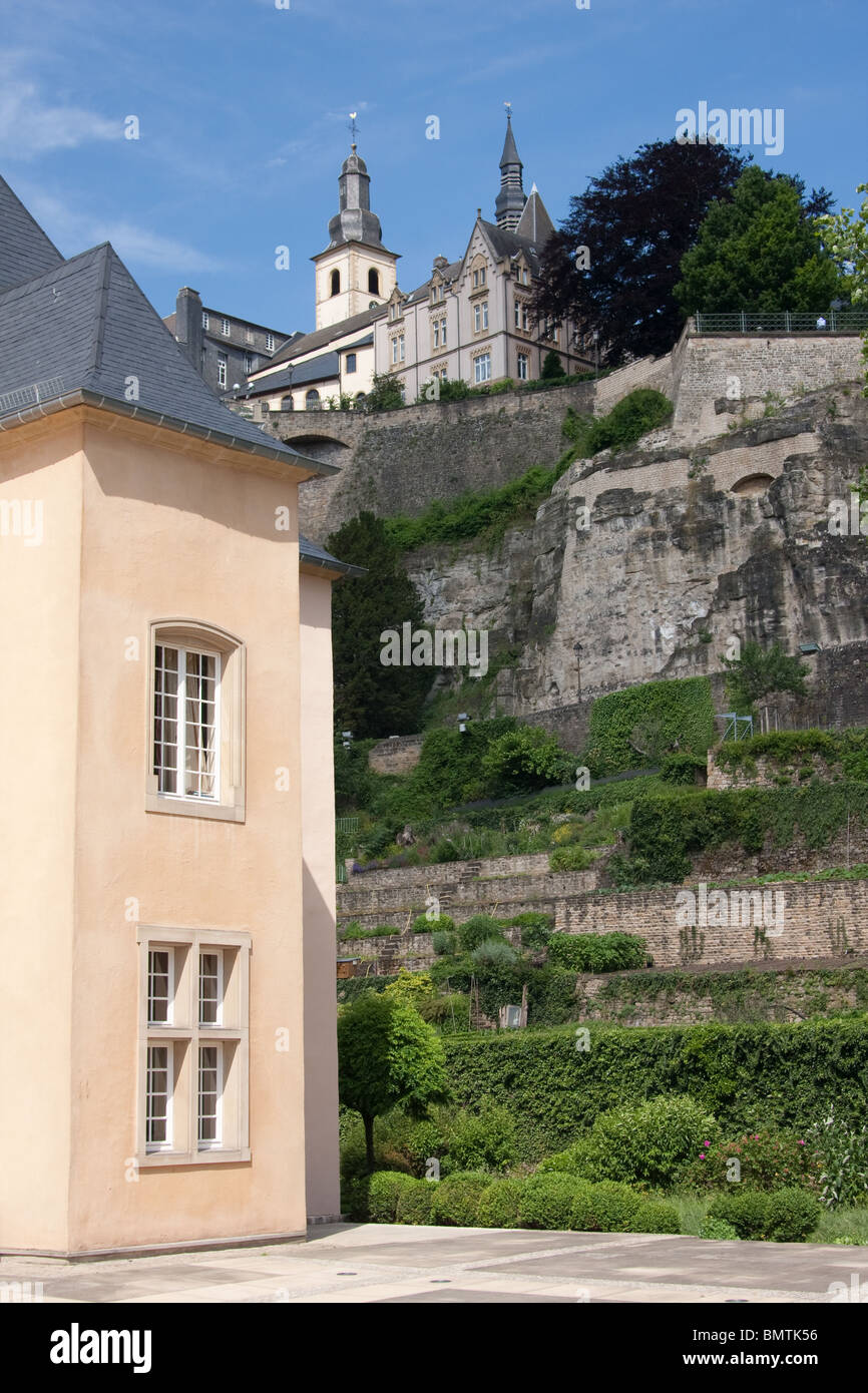Rampart and fortification hi-res stock photography and images - Alamy