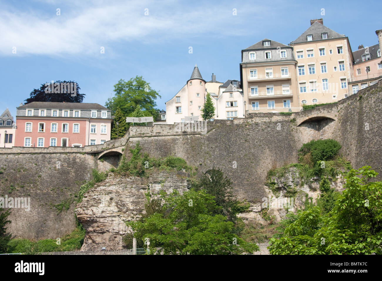 Flats window hi-res stock photography and images - Alamy